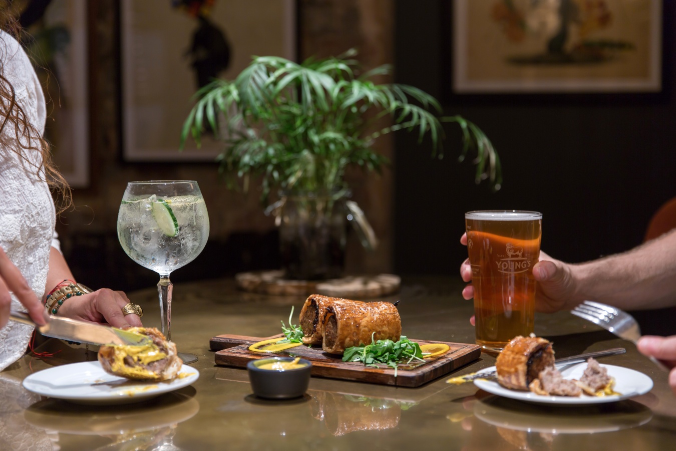 Finch's | Traditional pub by Liverpool Street Station and Moorgate